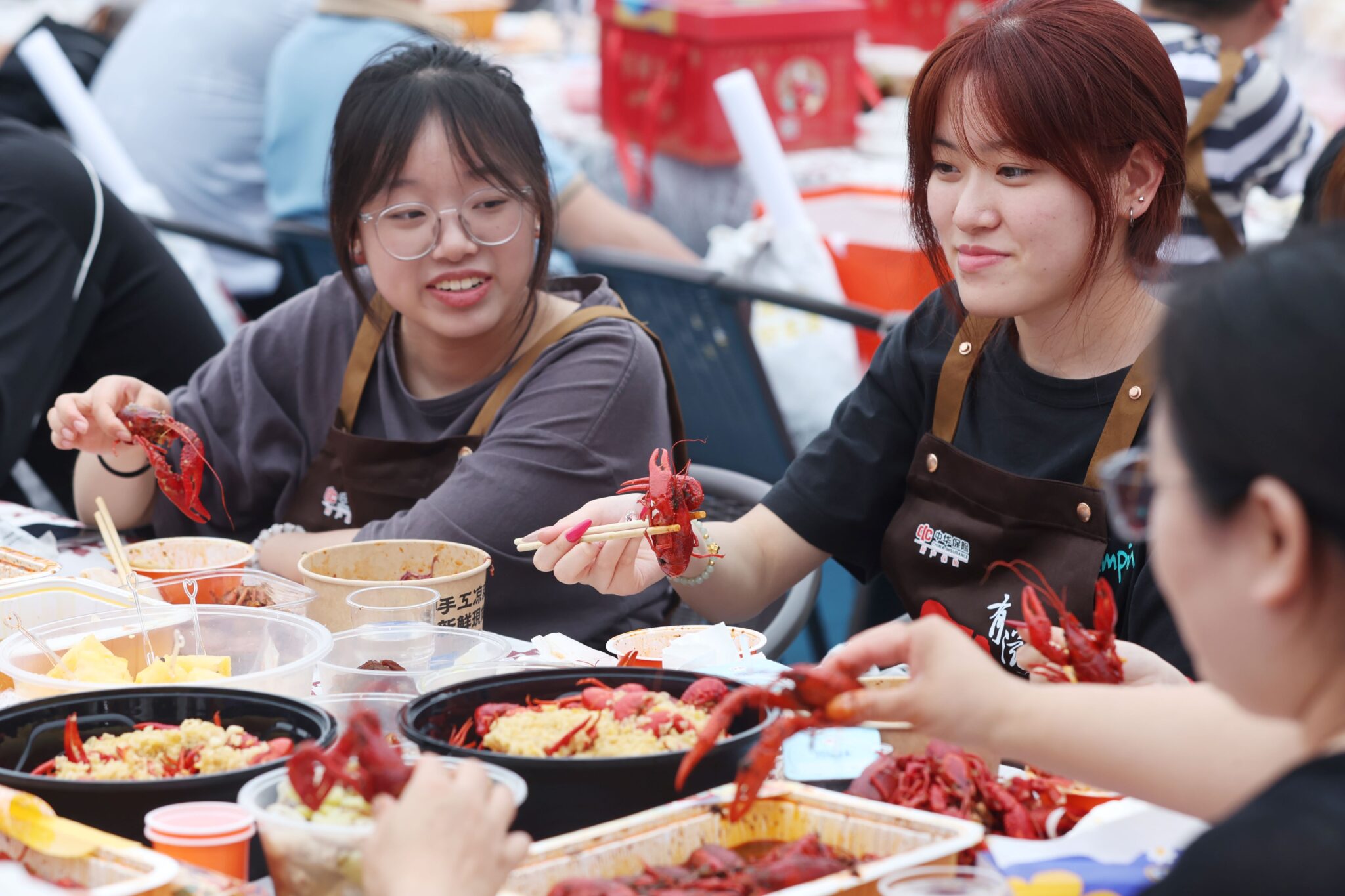 How Crayfish Became China’s Hottest Summer Dish - CHINA MINUTES